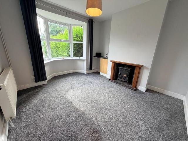 2 bedroom end of terrace house to rent