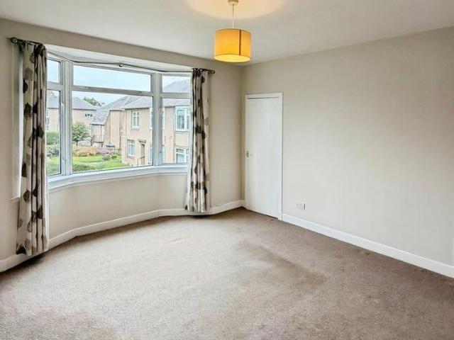 2 bedroom end of terrace house to rent