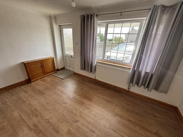 2 bedroom end of terrace house to rent
