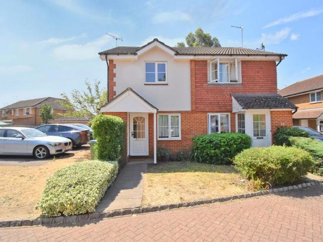 2 bedroom end of terrace house to rent