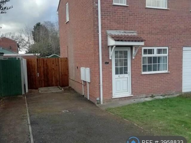 2 bedroom end of terrace house to rent