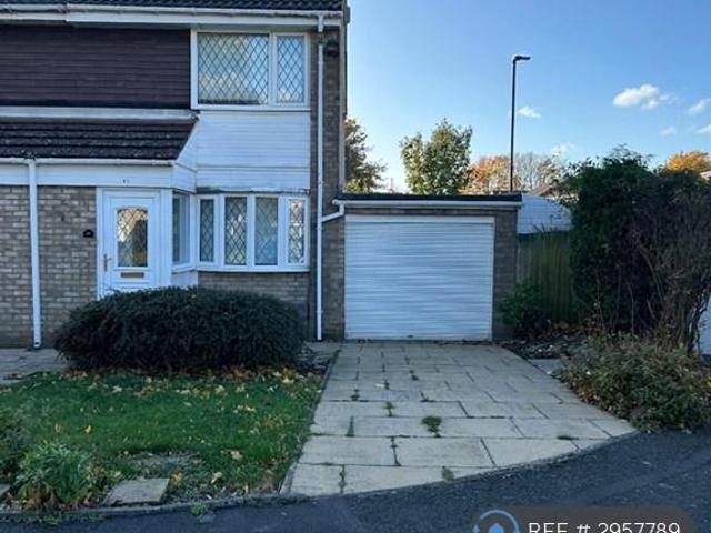 2 bedroom end of terrace house to rent