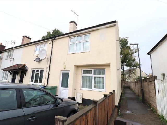 2 bedroom end of terrace house to rent