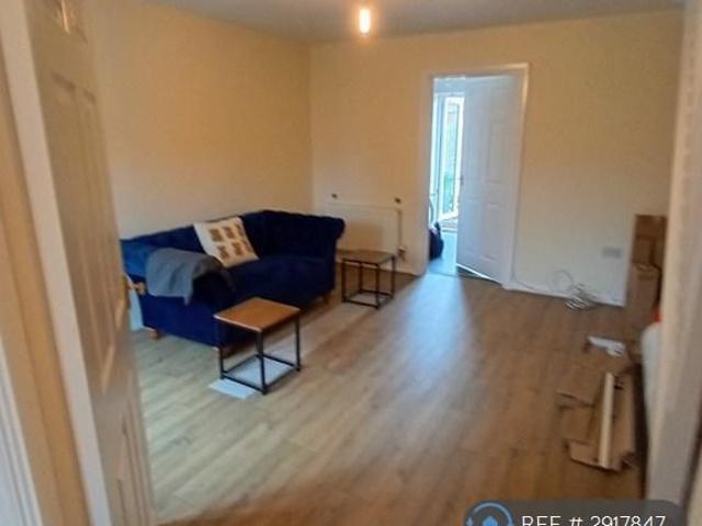 2 bedroom end of terrace house to rent
