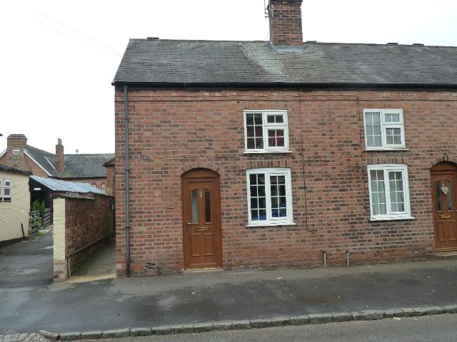 2 bedroom end of terrace house to rent