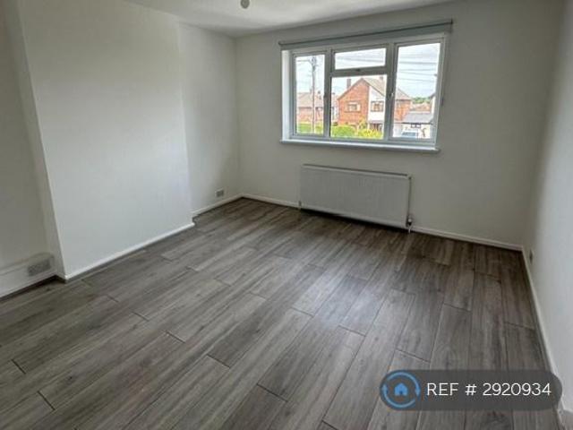 2 bedroom end of terrace house to rent