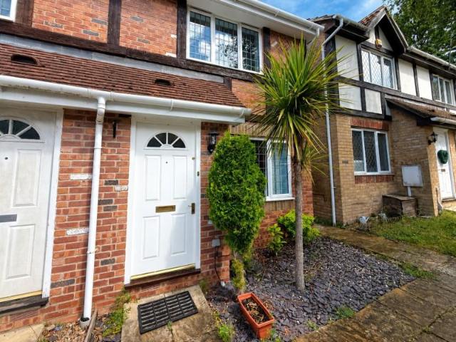 2 bedroom end of terrace house to rent
