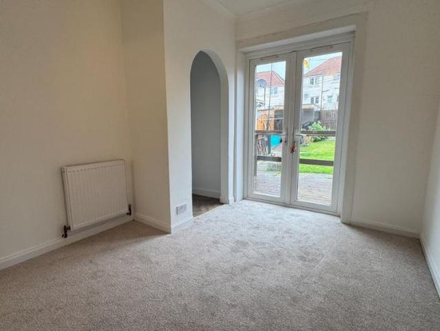 2 bedroom end of terrace house to rent