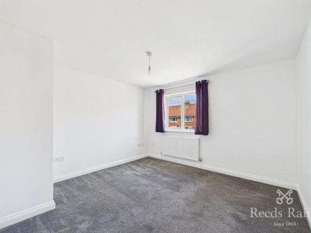 2 bedroom end of terrace house to rent