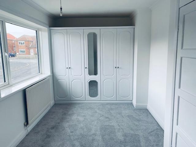 2 bedroom end of terrace house to rent