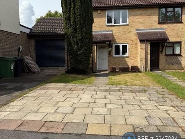 2 bedroom end of terrace house to rent