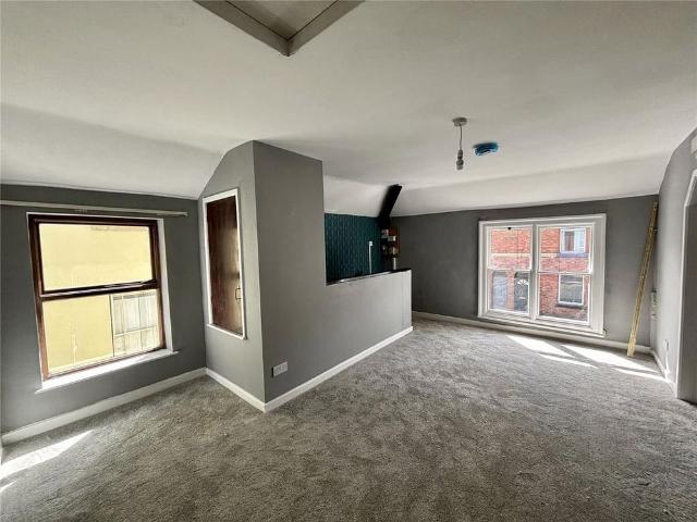 2 bedroom end of terrace house to rent