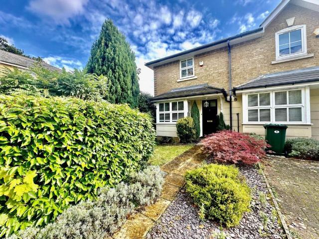 2 bedroom end of terrace house to rent