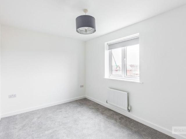 2 bedroom end of terrace house to rent