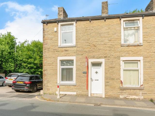 2 bedroom end of terrace house to rent