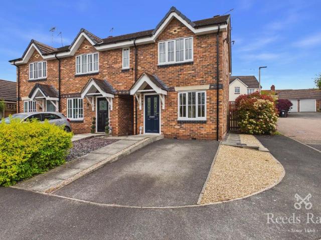2 bedroom end of terrace house to rent