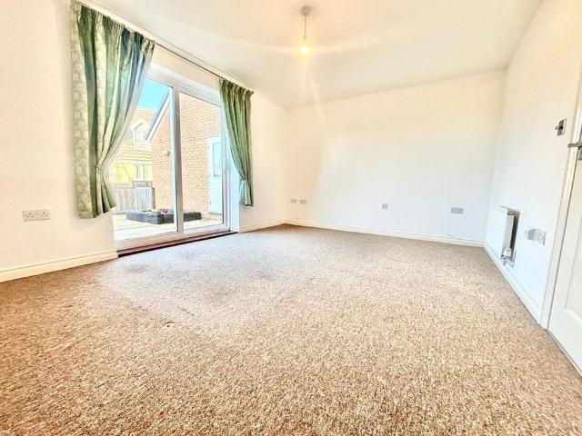 2 bedroom end of terrace house to rent