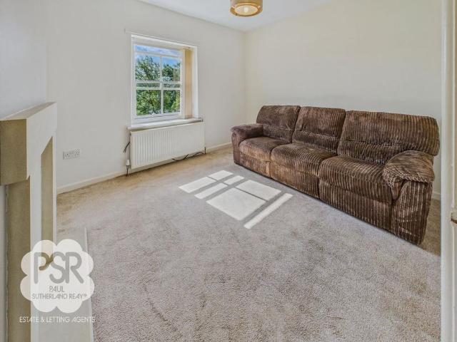 2 bedroom end of terrace house to rent