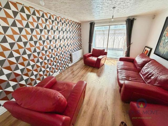 2 bedroom end of terrace house to rent