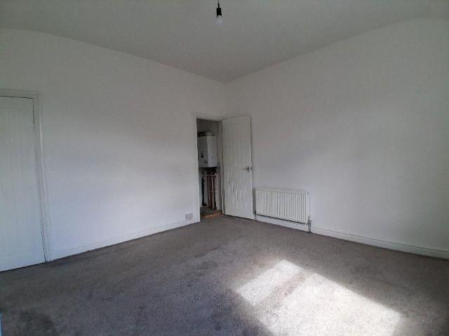 2 bedroom end of terrace house to rent