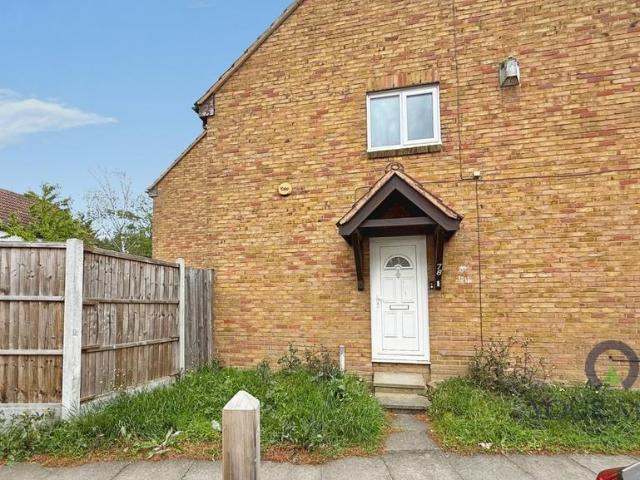 2 bedroom end of terrace house to rent