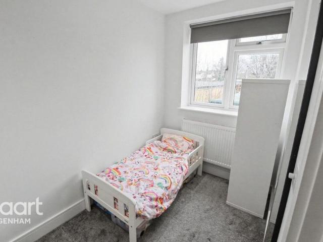 2 bedroom end of terrace house to rent