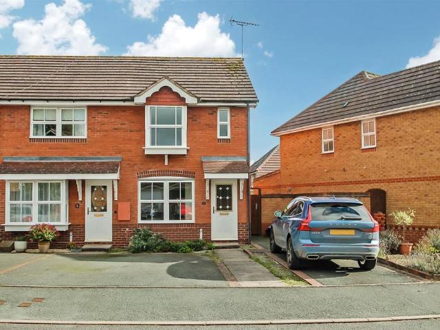 2 bedroom end of terrace house to rent