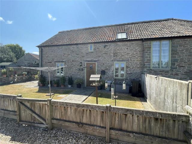 2 bedroom end of terrace house to rent