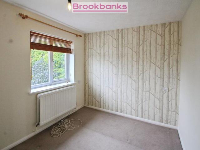 2 bedroom end of terrace house to rent