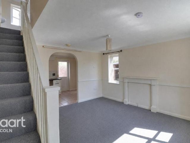 2 bedroom end of terrace house to rent
