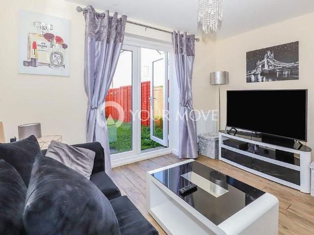 2 bedroom end of terrace house to rent