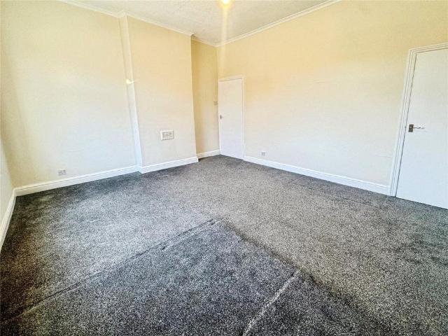 2 bedroom end of terrace house to rent