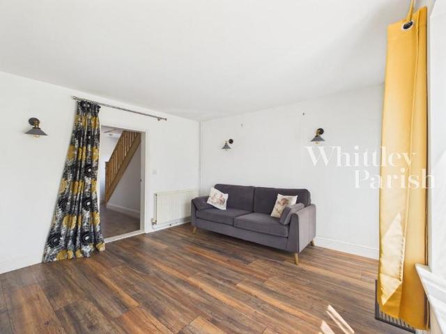 2 bedroom end of terrace house to rent