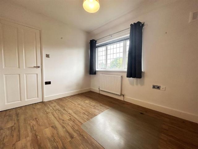 2 bedroom End of terrace house to rent
