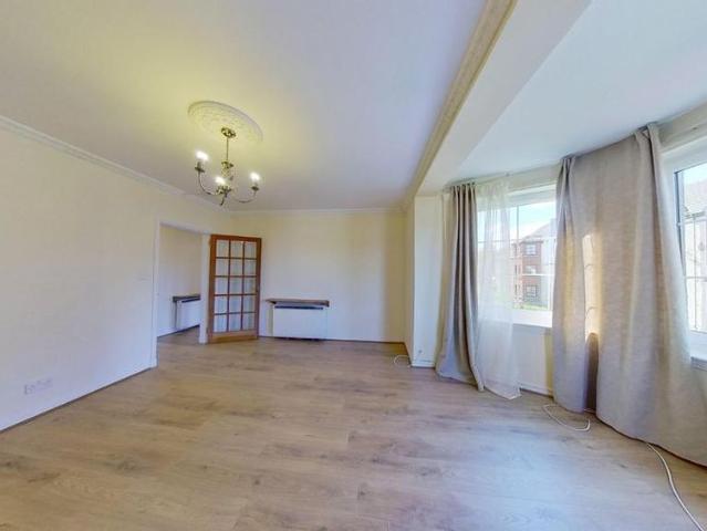 2 bedroom end of terrace house to rent