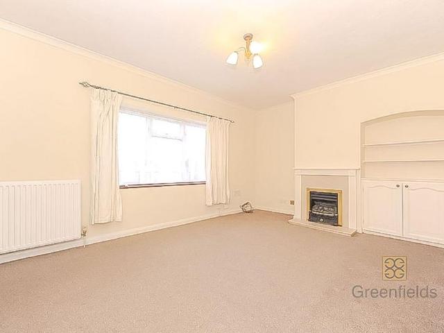 2 bedroom end of terrace house to rent