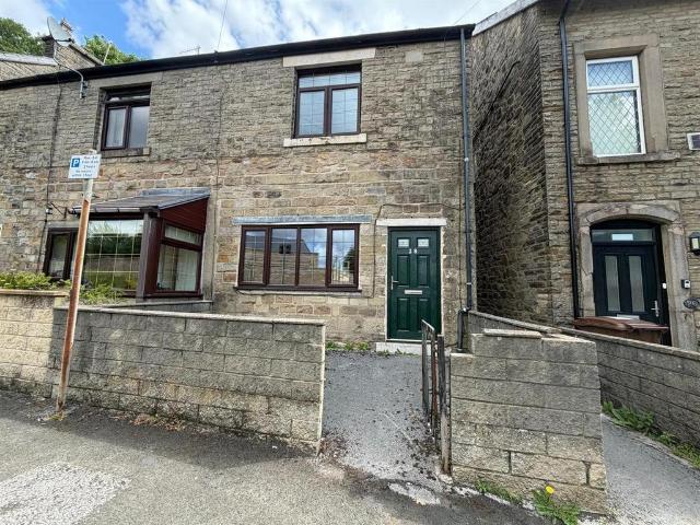 2 bedroom end of terrace house to rent