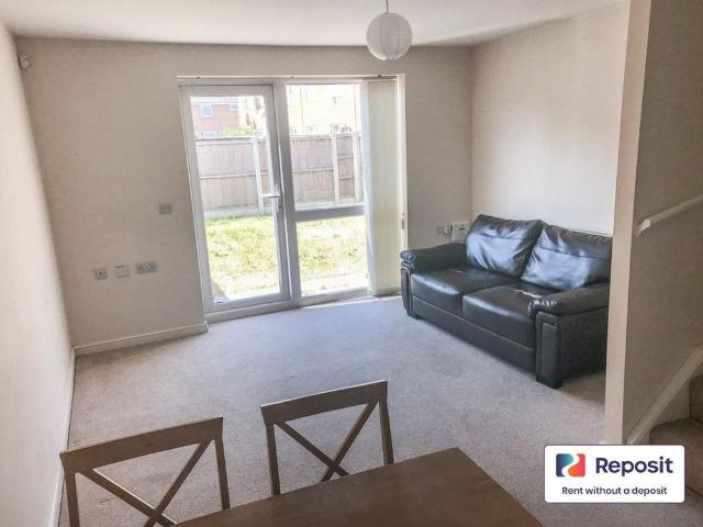 2 bedroom end of terrace house to rent