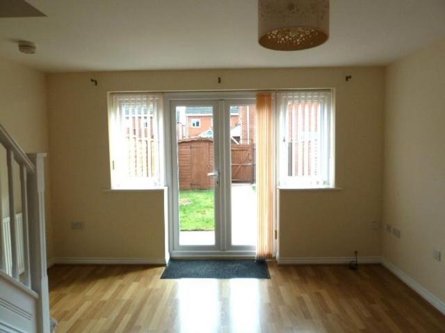2 bedroom end of terrace house to rent