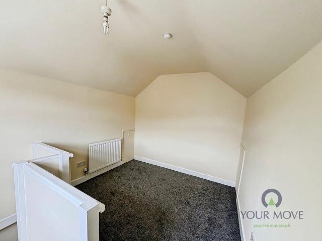 2 bedroom end of terrace house to rent