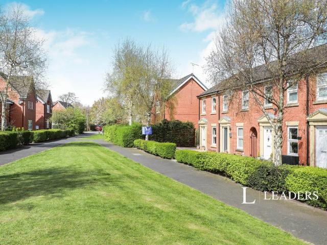 2 bedroom end of terrace house to rent