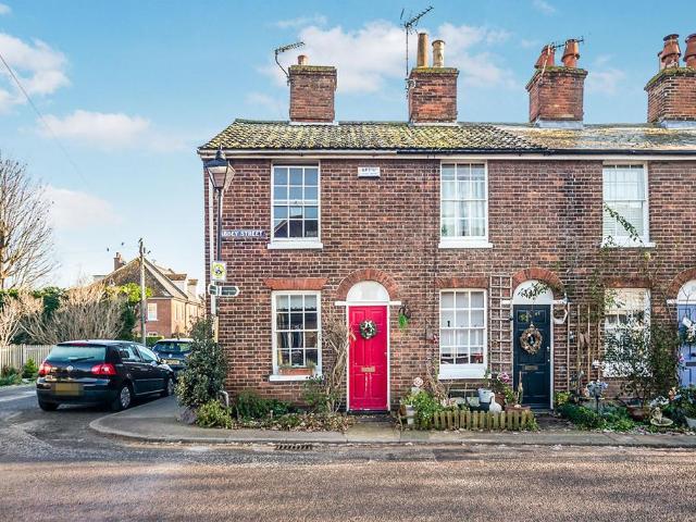 2 bedroom end of terrace house to rent