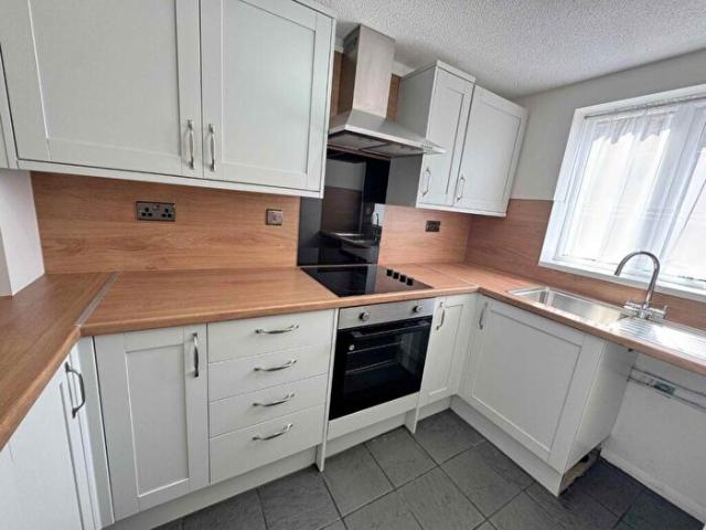 2 Bedroom End Of Terrace House To Rent In Weaver Drive, Long Lawford, Rugby, CV23
