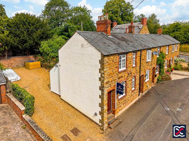 2 Bedroom End Of Terrace House To Rent In Bliss Lane, Flore, West Northamptonshire, NN7