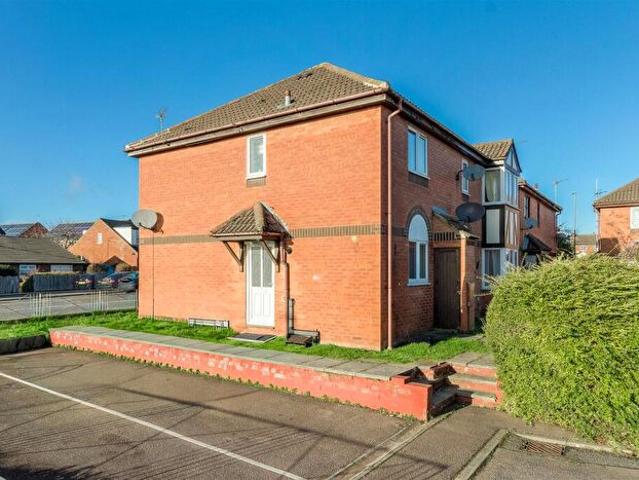 2 Bedroom End Of Terrace House To Rent In Britannia Gardens Wellingborough, NN8