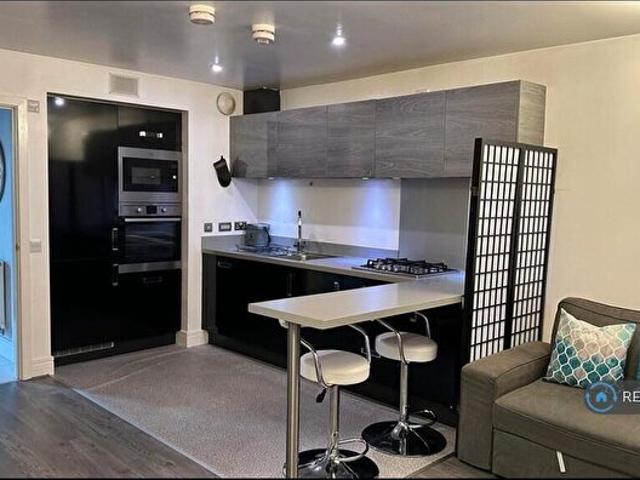 2 Bedroom End Of Terrace House To Rent In Elmfoot Grove, Glasgow, G5