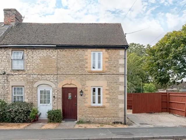 2 Bedroom End Of Terrace House To Rent In Lyne Road, Kidlington, Oxon, OX5