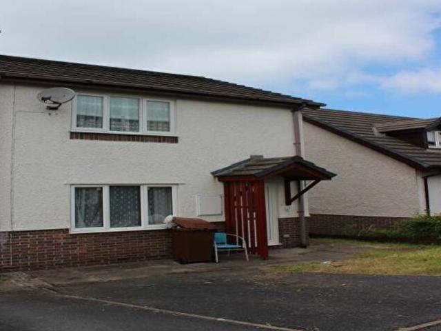 2 Bedroom End Of Terrace House To Rent In Maes Afallen, Bow Street, SY24