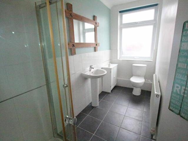 2 Bedroom End Of Terrace House To Rent In Market Street, Rugby, CV21