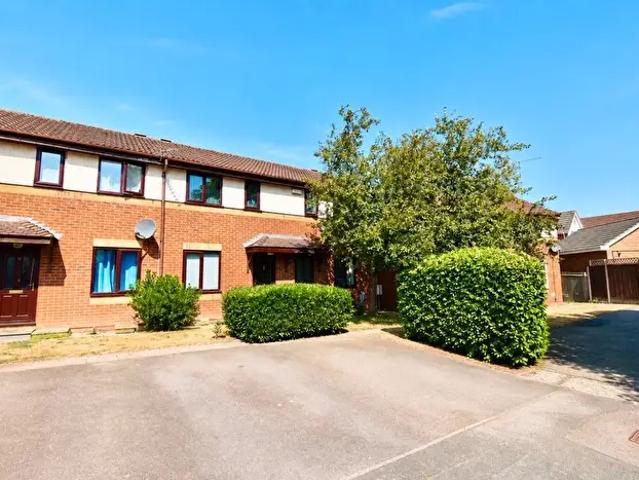 2 Bedroom End Of Terrace House To Rent In Muncaster Gardens, Northampton, NN4